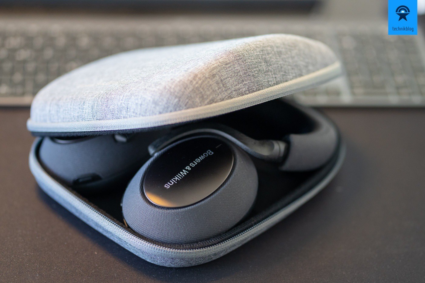 Testbericht: Bowers & Wilkins PX7 - Noise Cancelling Over-Ear Kopfhörer ...